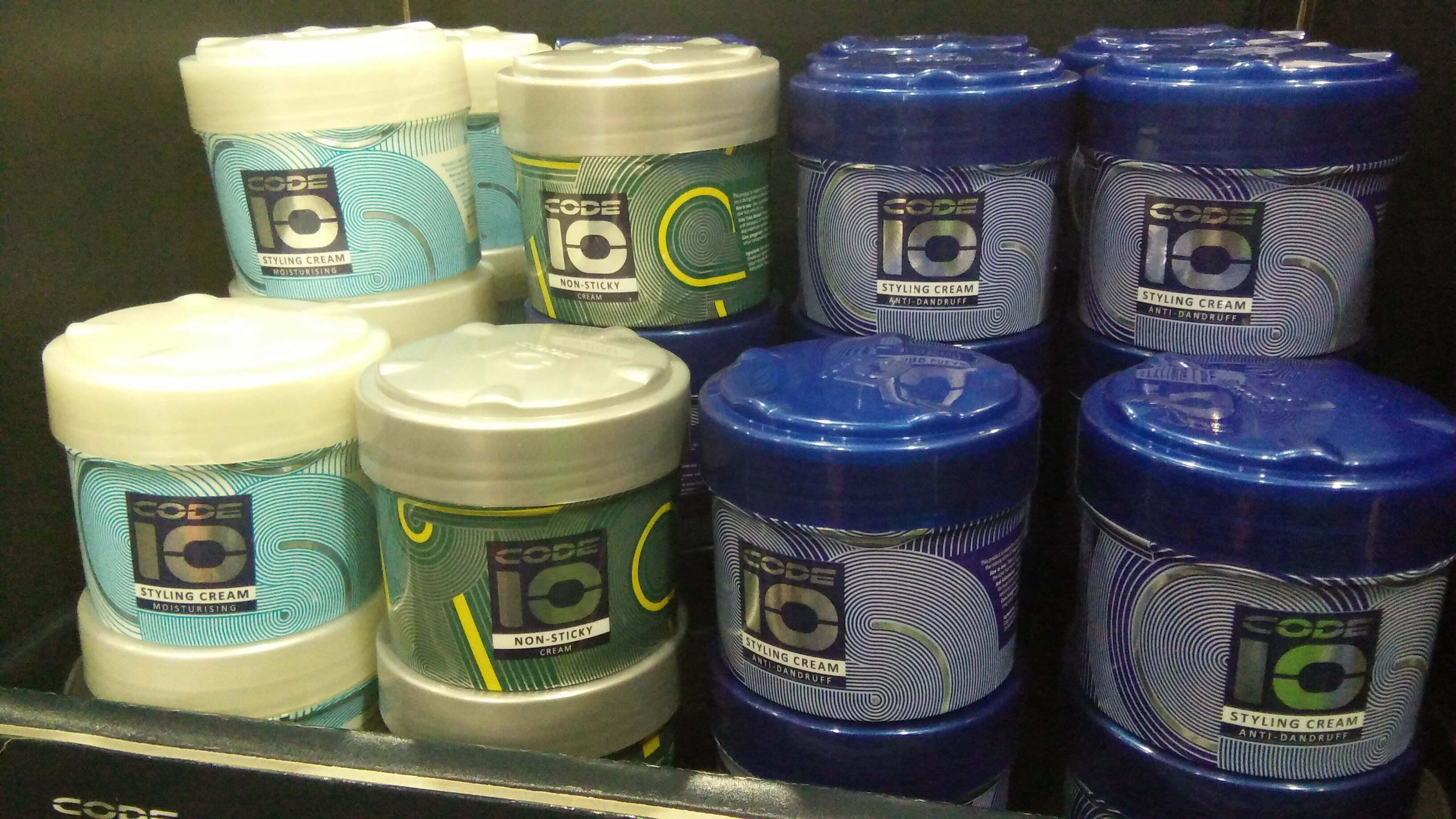 CODE 10 Jenama Penggayaan Rambut Kini Kembali