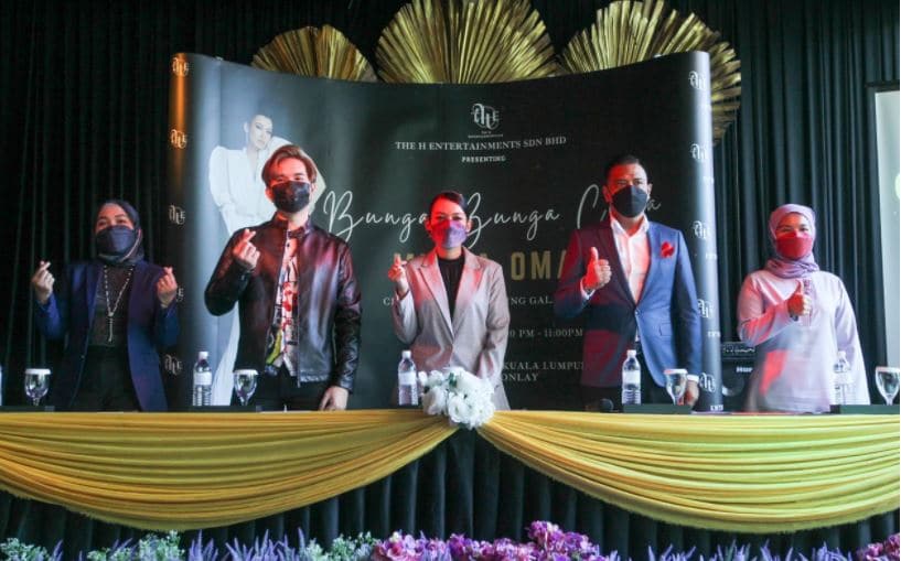 BUNGA BUNGA CINTA MISHA OMAR BANTU KUTIP DANA, THE BEST!