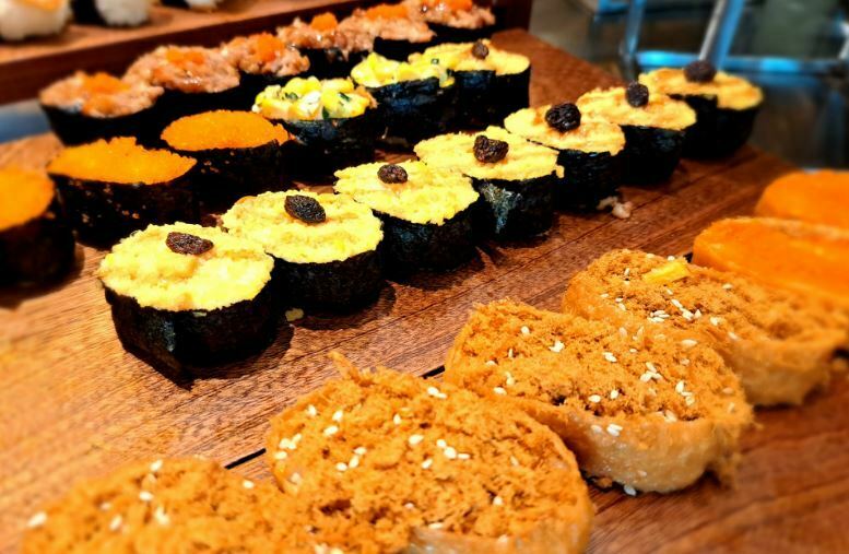 PAK JOHN STEAMBOAT & BBQ GREAT EASTERN MALL, BEST!